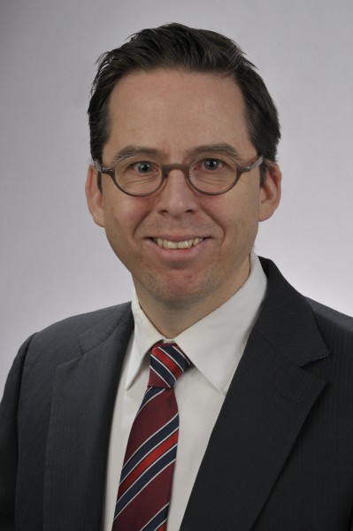 Portrait; Prof. Dr. Martin Scherer; Institut für Allgemeinmedizin - UKE ...